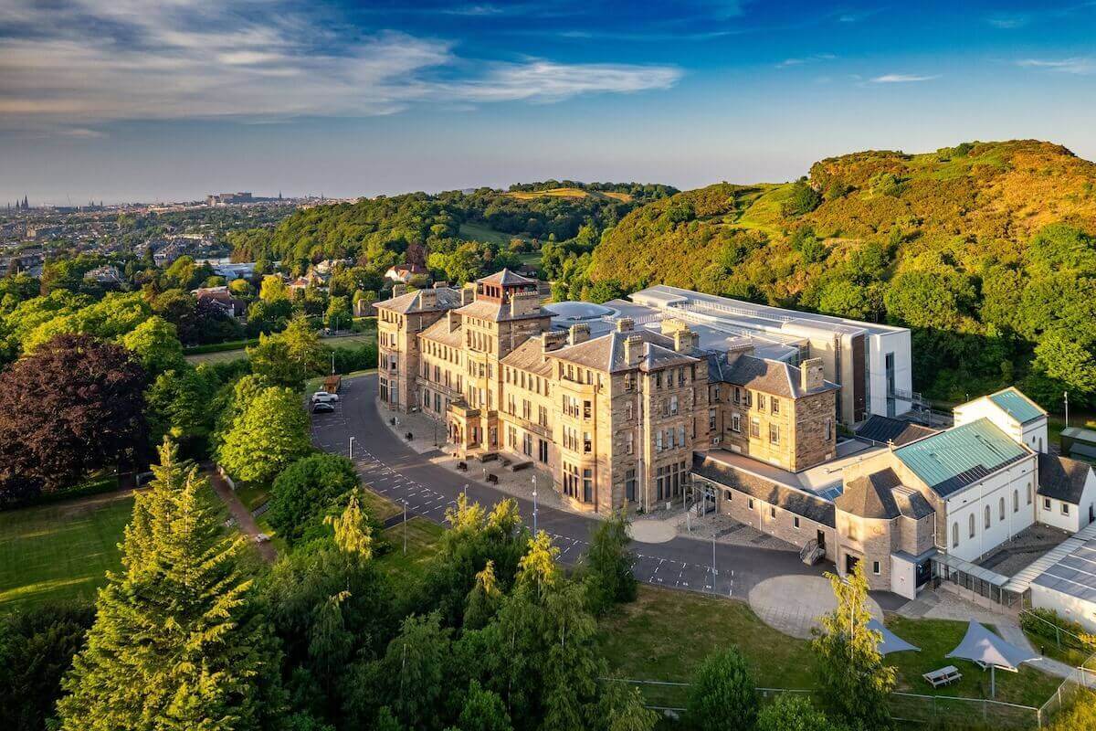 Studiranje u Škotskoj na Edinburgh Napier University - Prestige Education